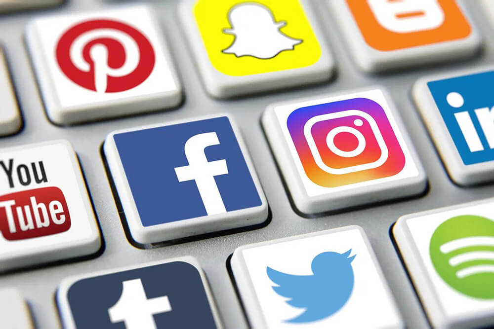 HOW TO CHOOSE THE RIGHT SOCIAL MEDIA PLATFORM FOR YOUR BUSINESS ...